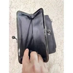 Relic | Bags | Relic Black Sequin Wallet Clutch Kiss Lock Coin Purse ...